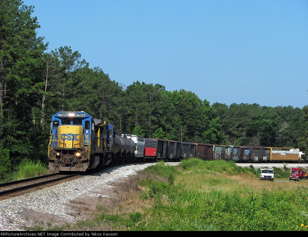 CSX Q614 getting back up to speed after the meet.